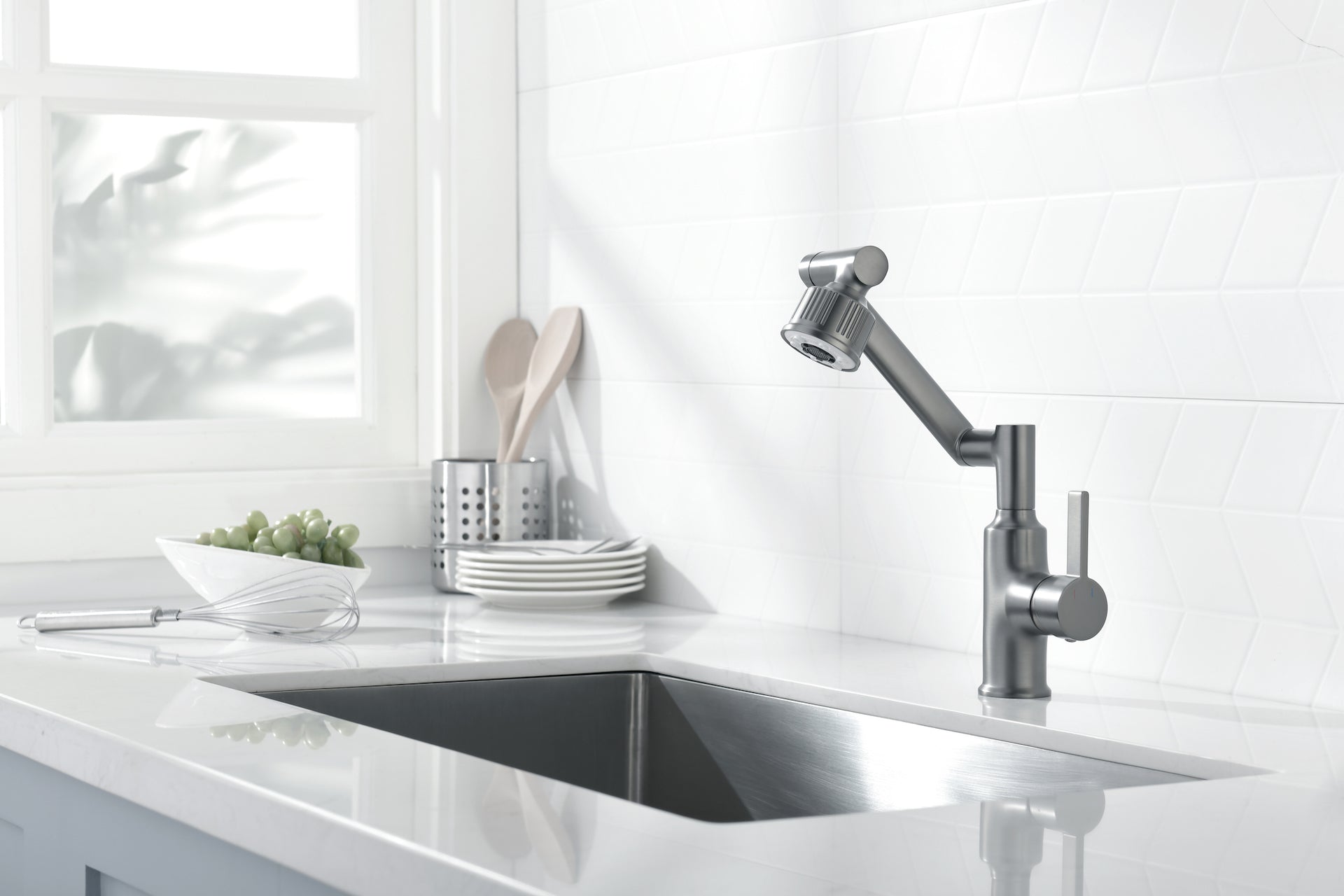 Recertified Lefton Modern Single-Hole Rotatable Kitchen Sink Faucet ...